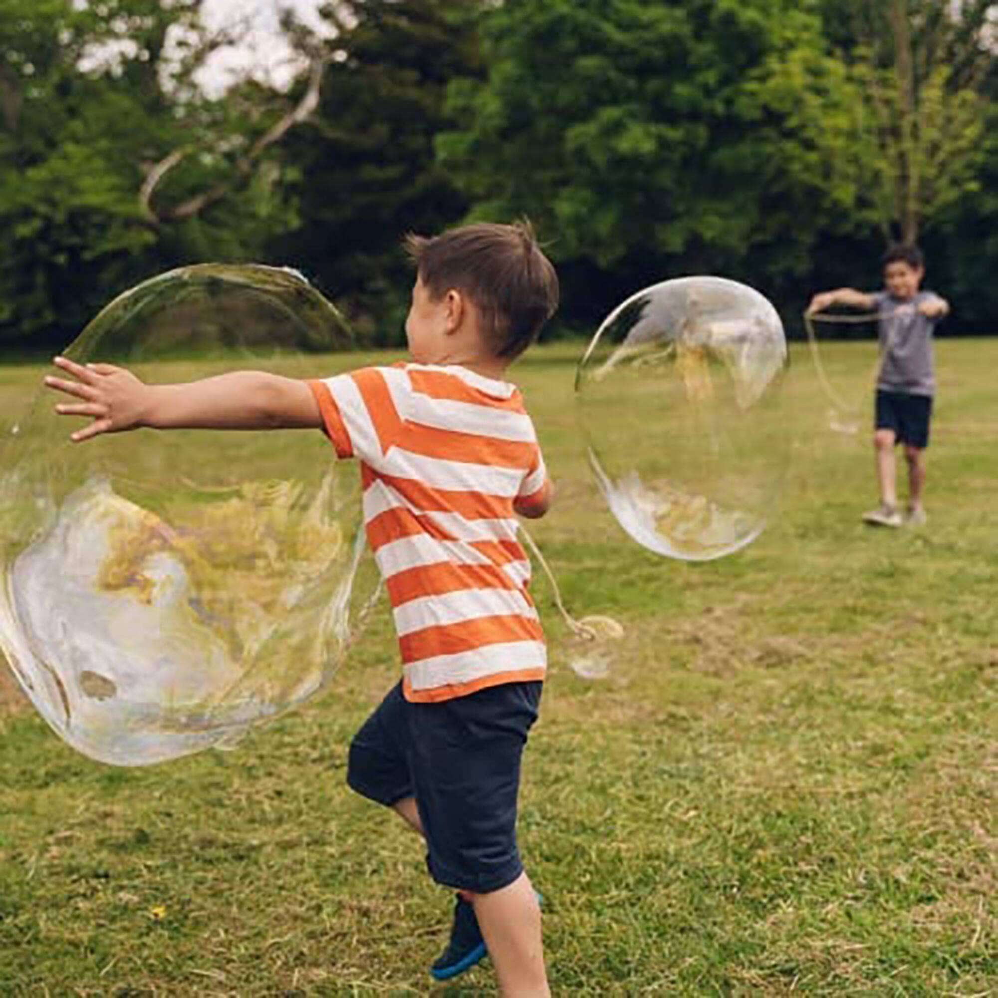 Kids Bubbles Bubble Brothers Giant Bubble Kit - Includes 5 Bubble Wands ...