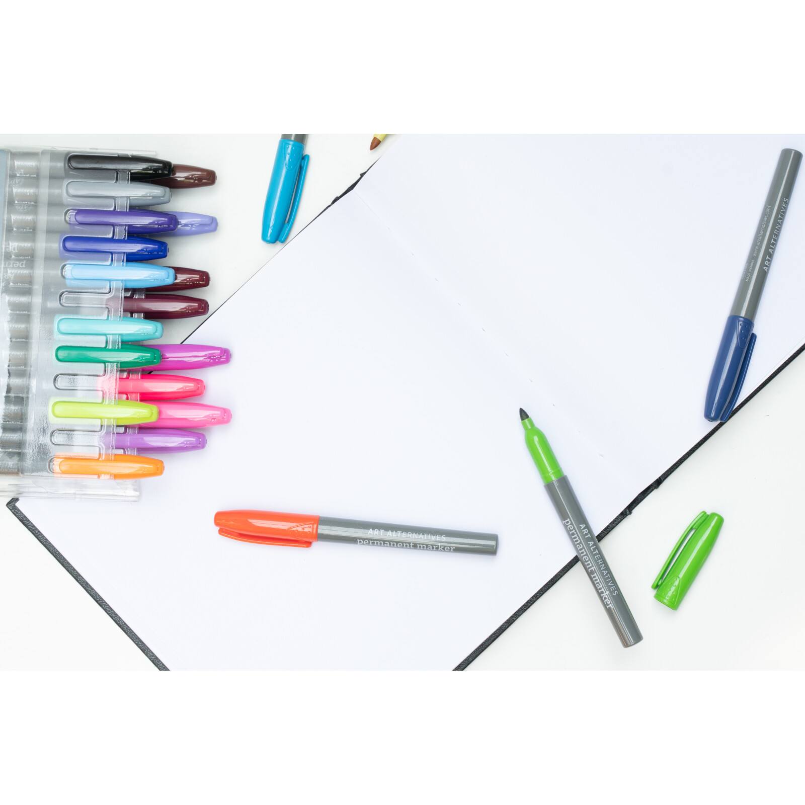 Art Alternatives Silver Fine Permanent Marker Set | Michaels