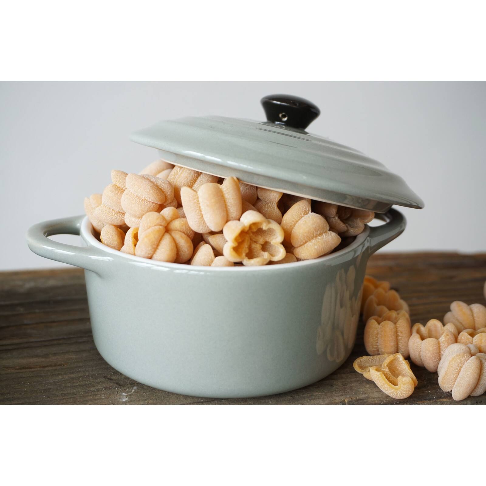 Hello Honey® Mini Bakers with Lids Set | Michaels