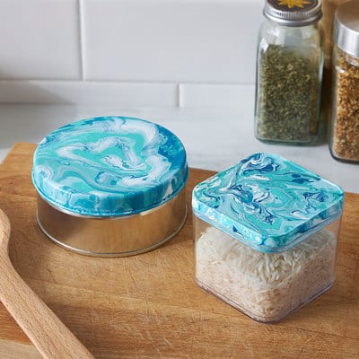 Tidal Wave Plastic Container Paint Pour | Projects | Michaels