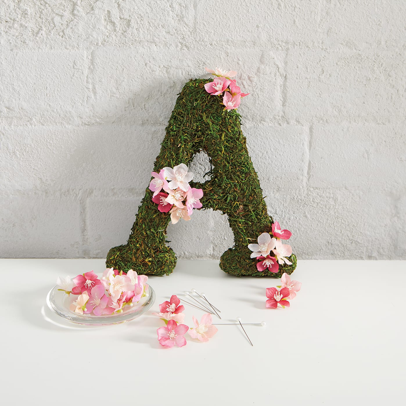 Floral Accent Moss Initial | Projects | Michaels