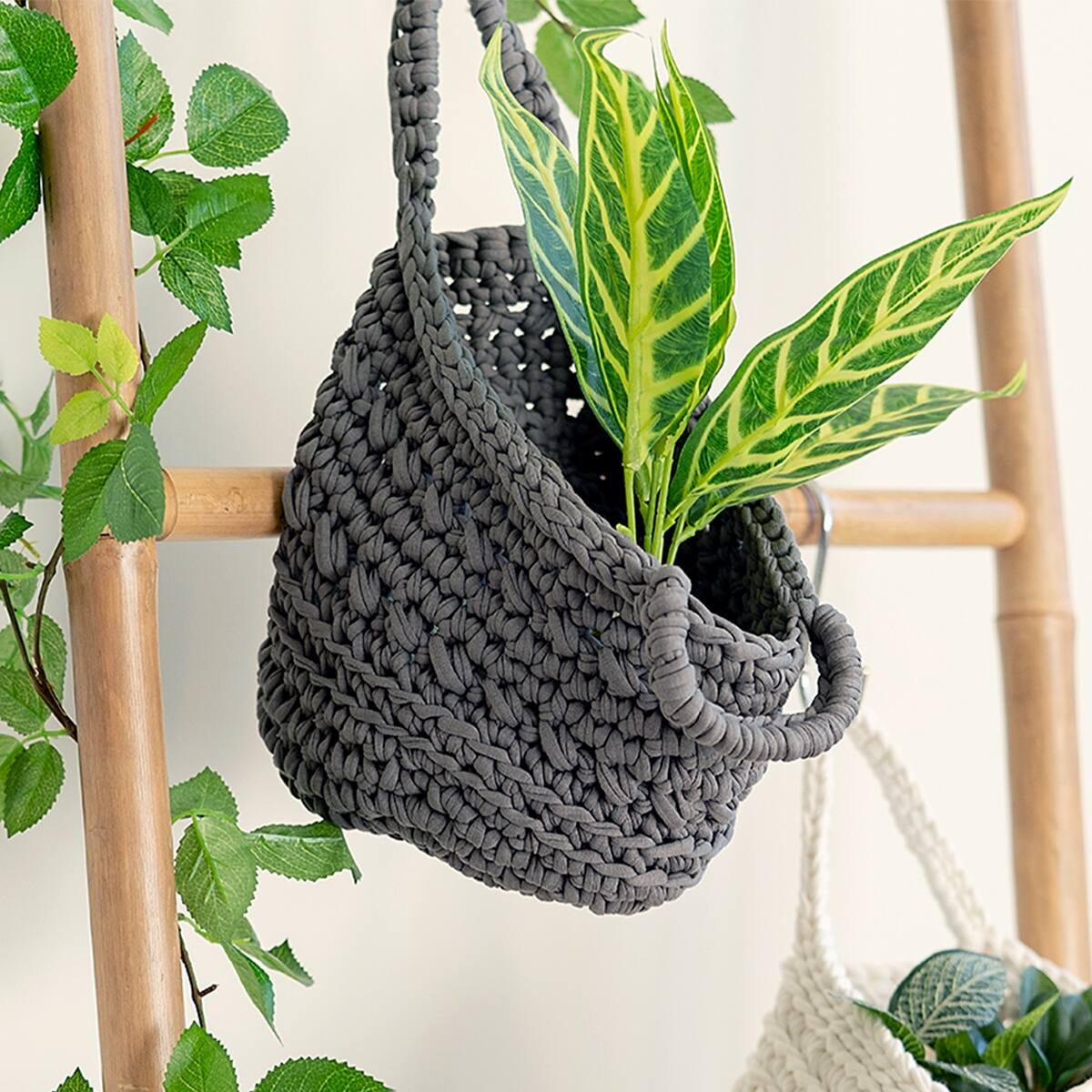 Hoooked Zpagetti Yarn Revisto Basket Kit | Crochet Books & Learning ...