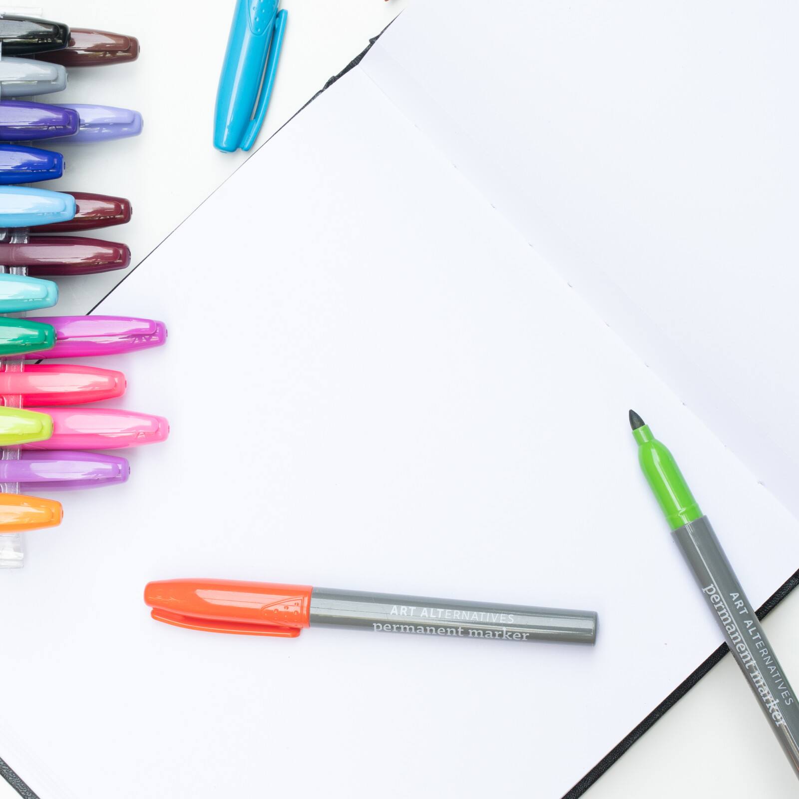 Art Alternatives Silver Fine Permanent Marker Set | Michaels