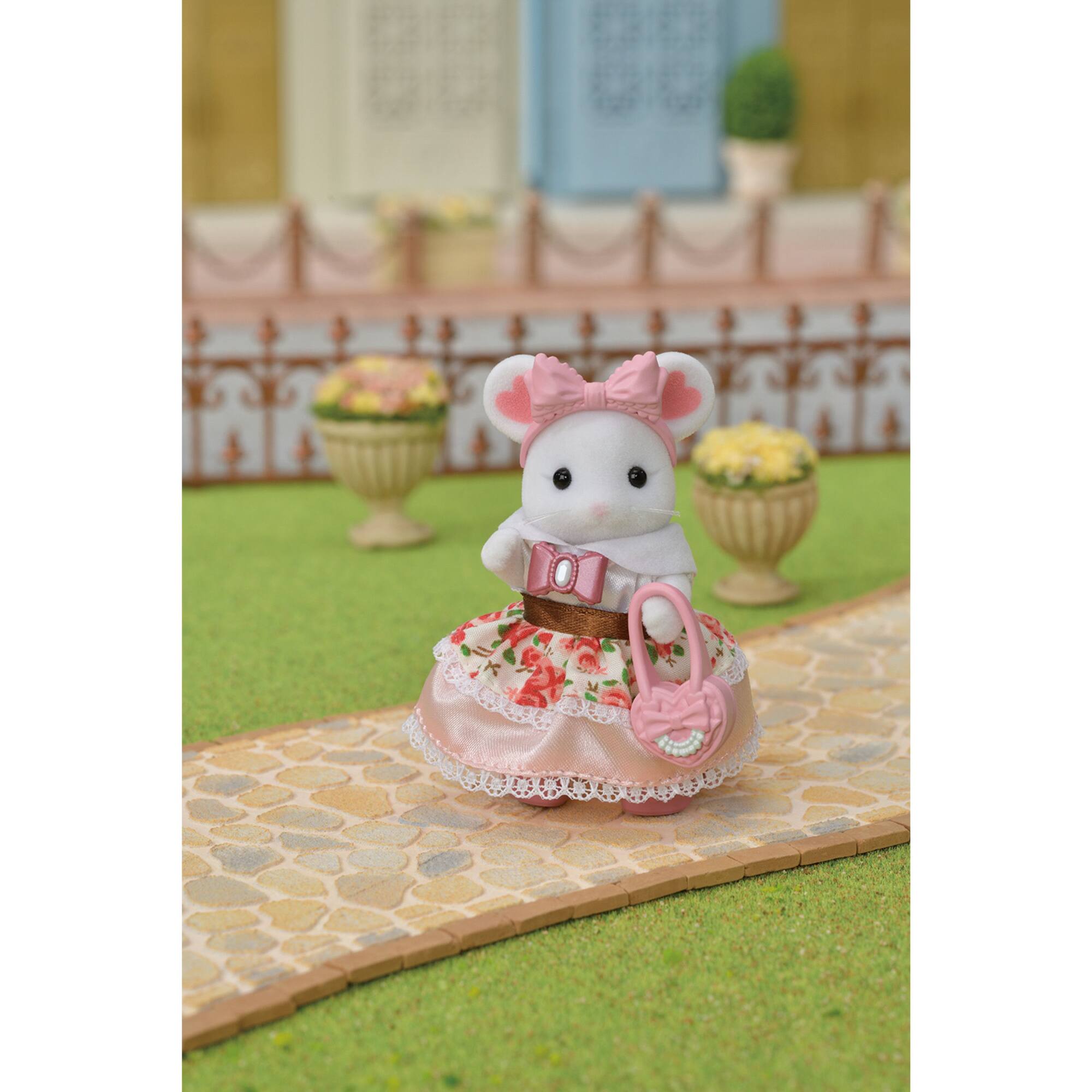 Calico Critters™ Fashion Playset, Sugar Sweet Collection | Michaels