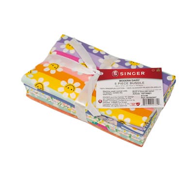 SINGER Modern Daisy Cotton Fabric Bundle | Michaels